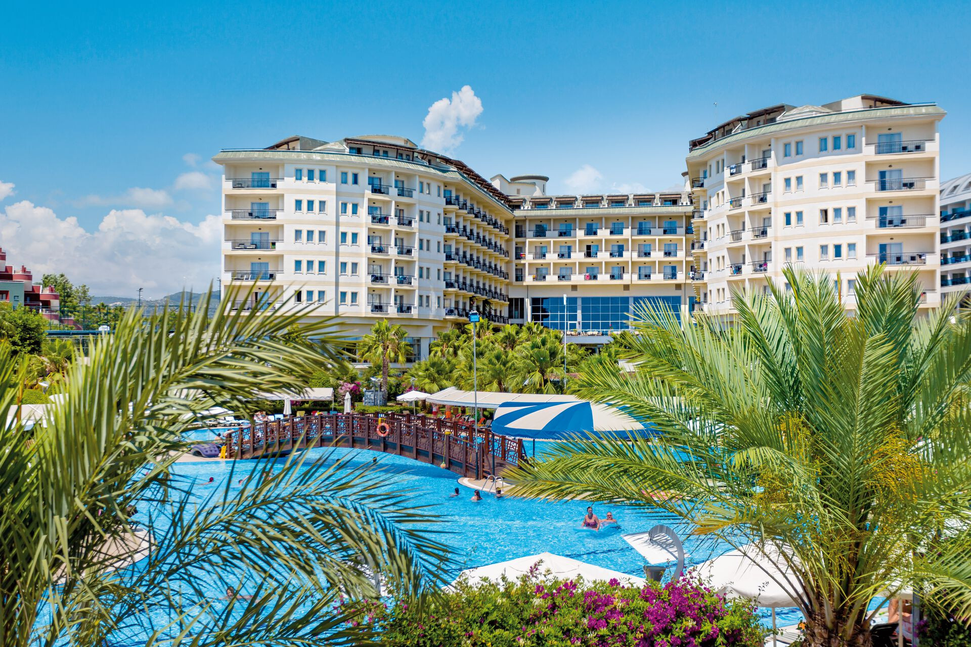 Mukarnas Spa Resort boek je eenvoudig bij Vakantie Groningen Airport