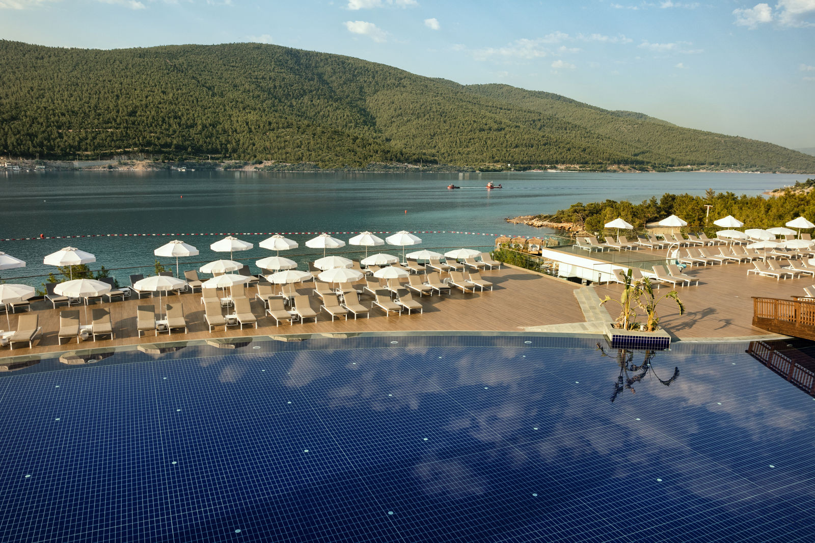 Titanic Luxury Collection Bodrum (ex Titanic Deluxe Bodrum) boek je ...