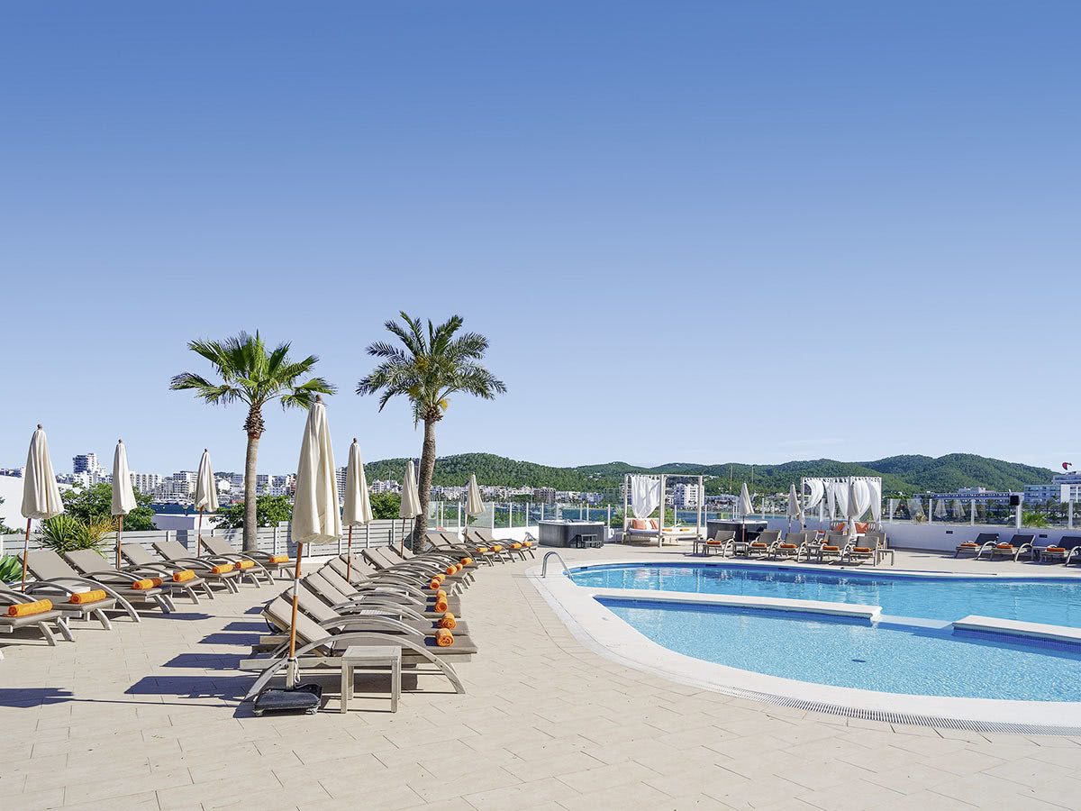 THB Ocean Beach boek je eenvoudig bij Vakantie Groningen Airport